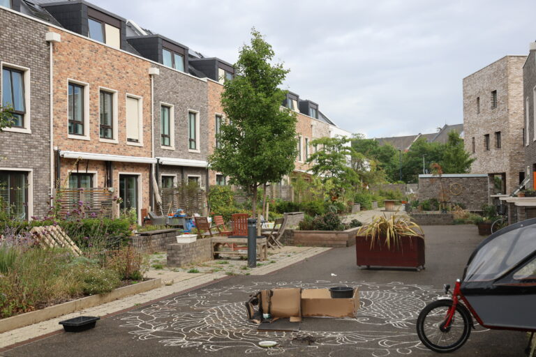 Why cohousing is so popular in Denmark – Here & Now
